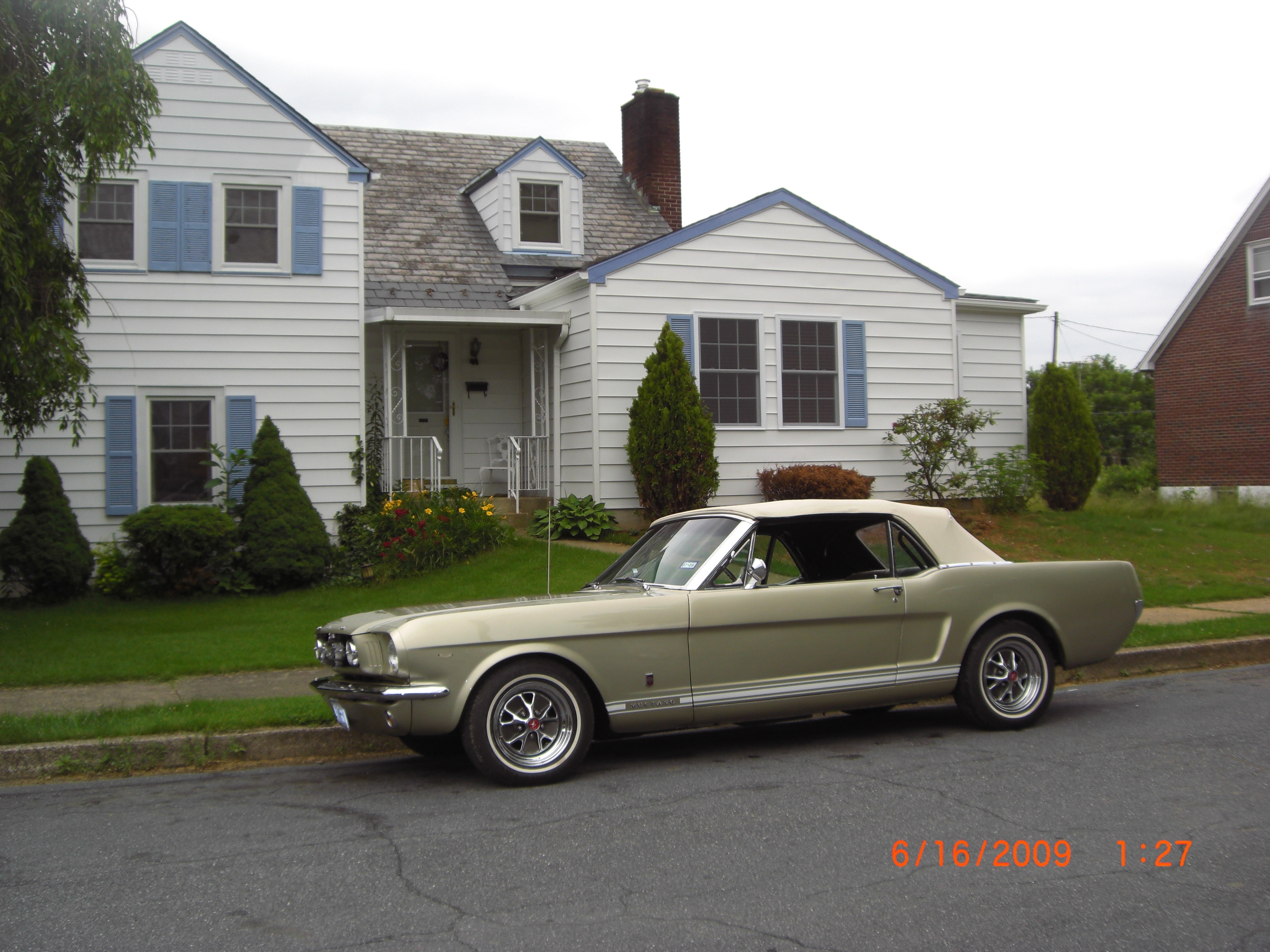 Ford Mustang GT Convertible ( France dpt 78) - American Cars and Parts