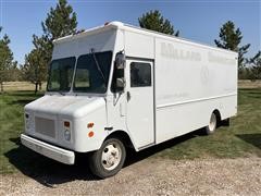 Chevrolet P30 1984 ( France dpt 21) - American Cars and Parts